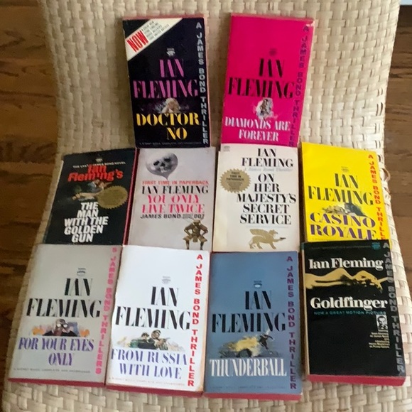 signet publisher | Other | James Bond Set Of Paperbacks Signet Early ...